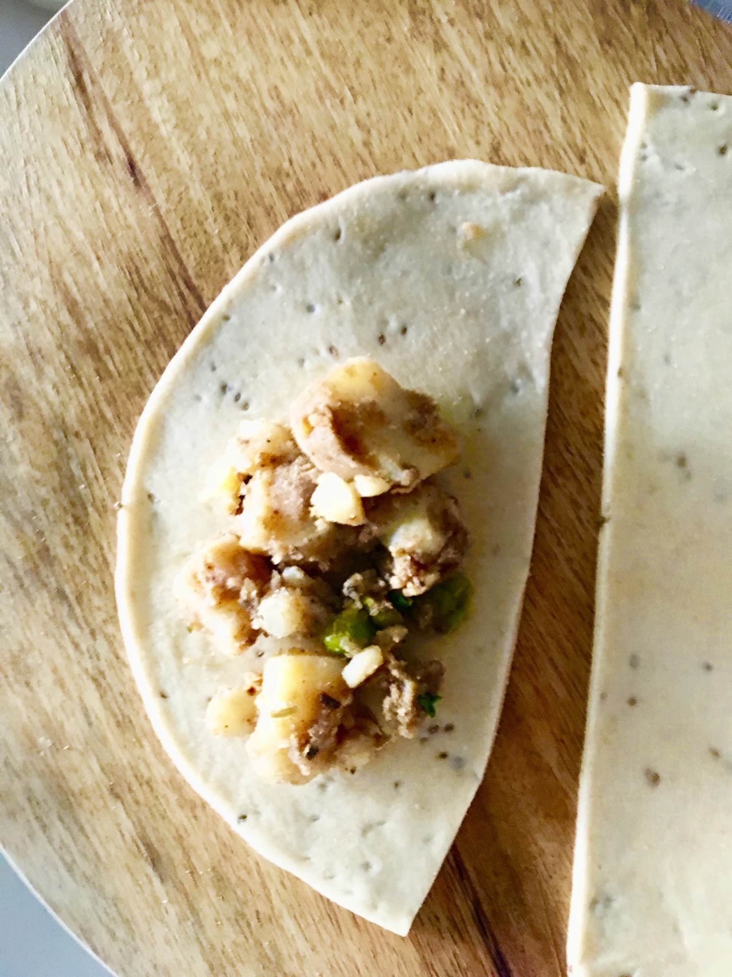 Aloo Matar Samosa (Potato and Peas Pastry) - Heartycooksroom