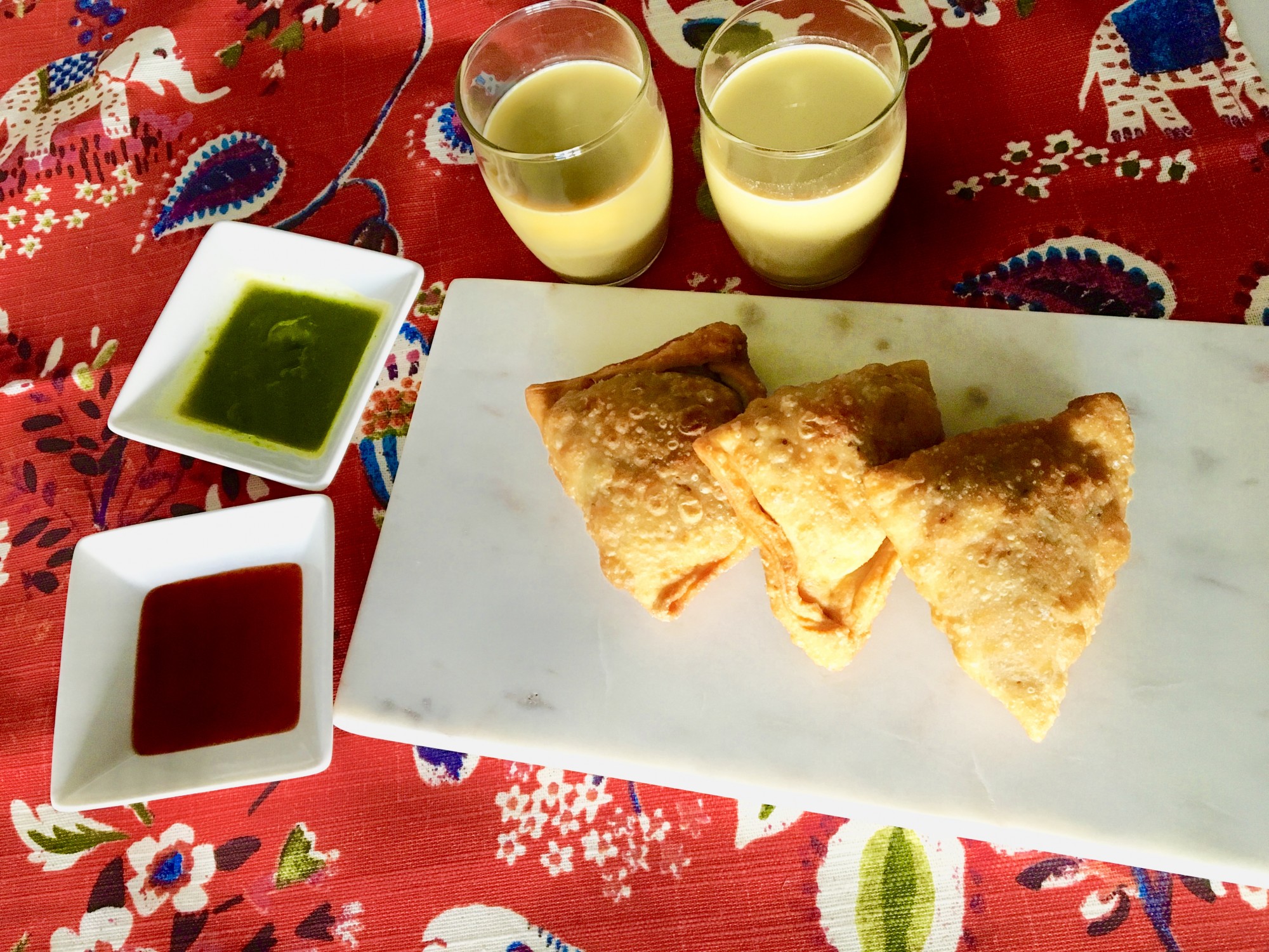Aloo Matar Samosa (Potato and Peas Pastry) - Heartycooksroom